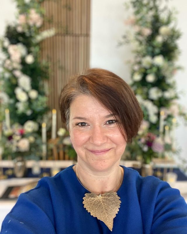 Bridal flowers gallery – bouquets, buttonholes, corsages - The Fine Flowers